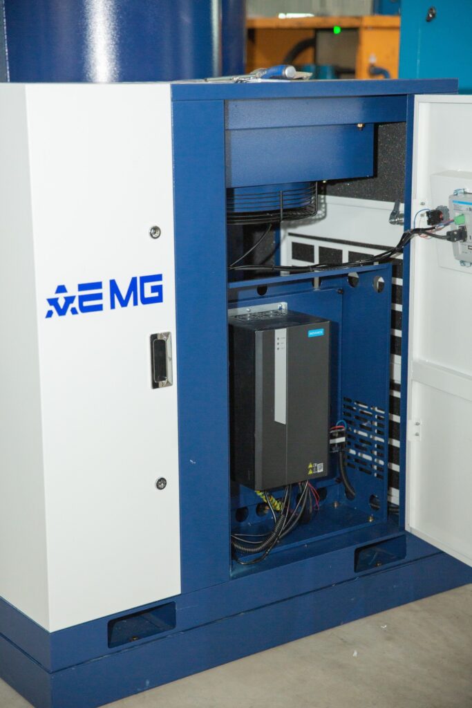 Giải Pháp Tiết Kiệm Điện Cho Hệ Thống Máy Nén Khí Trục Vít Hiệu Quả Nhất 2025 - Công ty Cổ phần ...